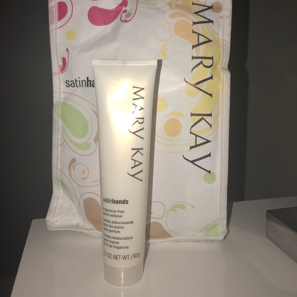 Mary Kay | Other | Mary Kay Satin Hands Set | Poshmark